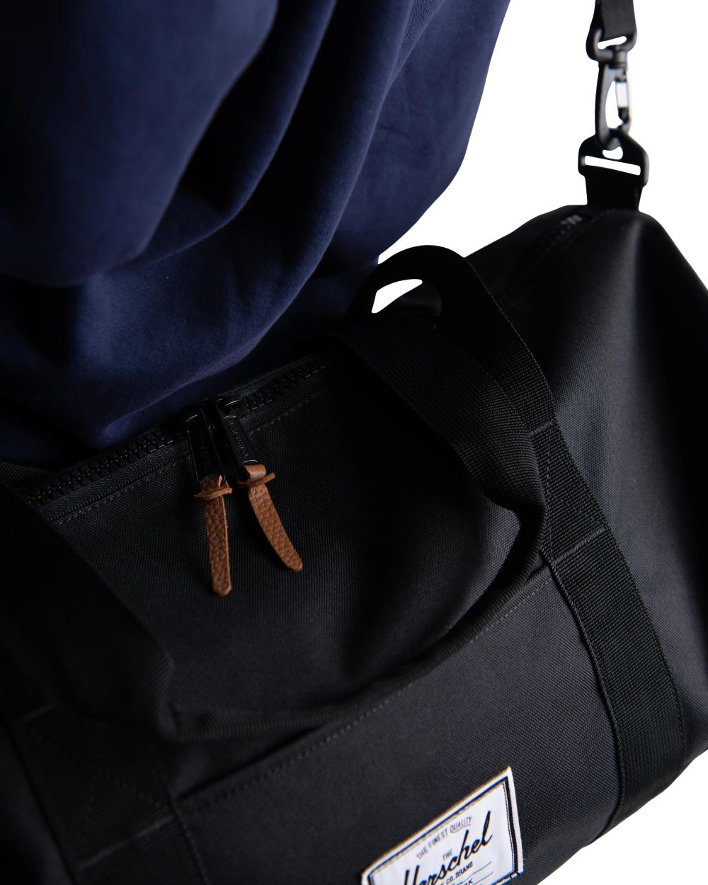 Sutton Duffle Mid-Volume | Herschel Supply Company